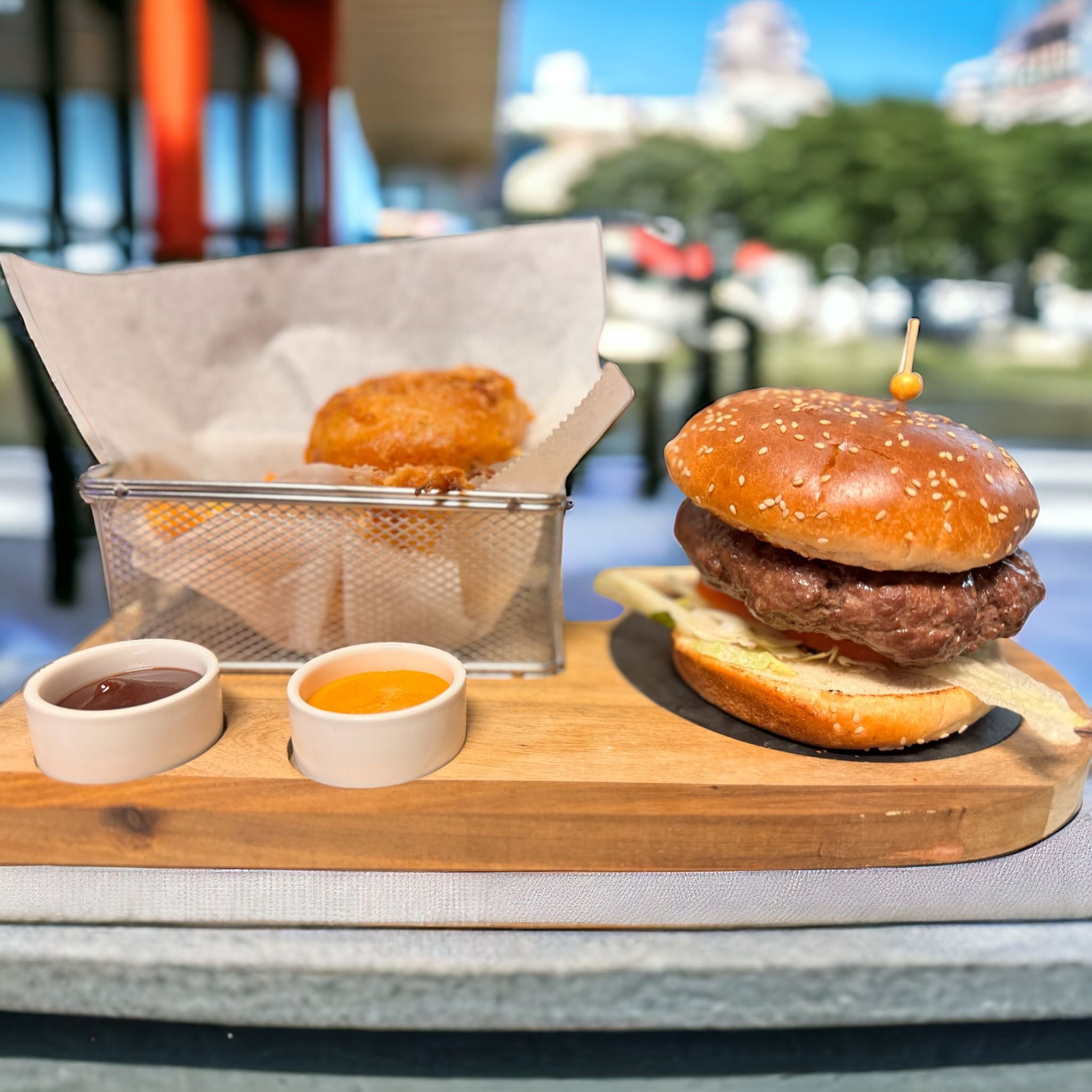 Visitors | www.theintownchabad.com